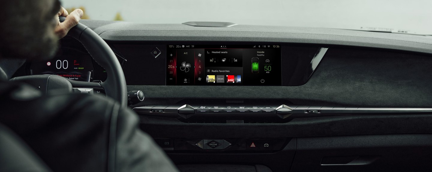 DS 4 PERFORMANCE LINE : Un estilo refinado y magnético